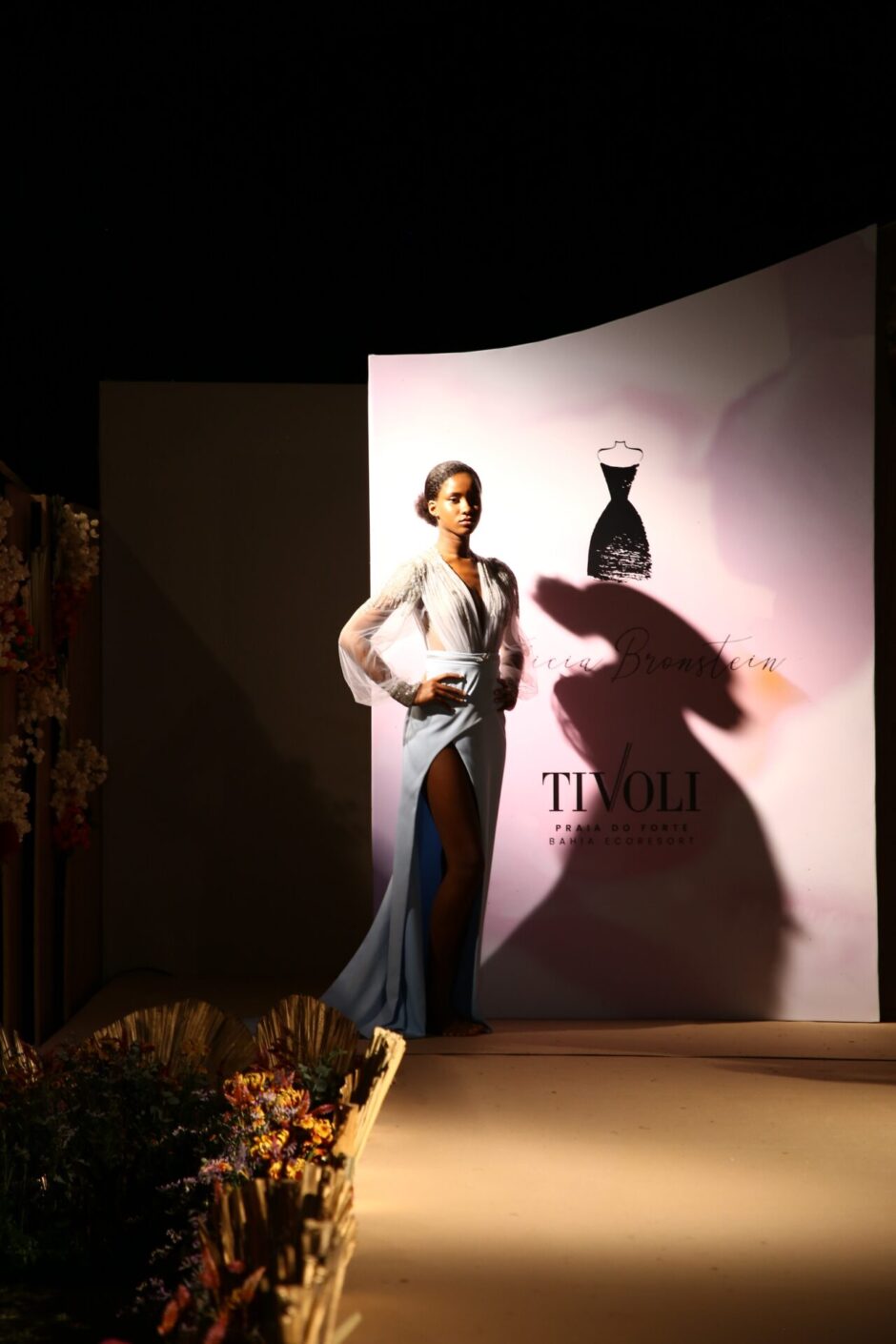 Estilista Lethicia Bronstein reúne vestidos de noivas famosos em ...