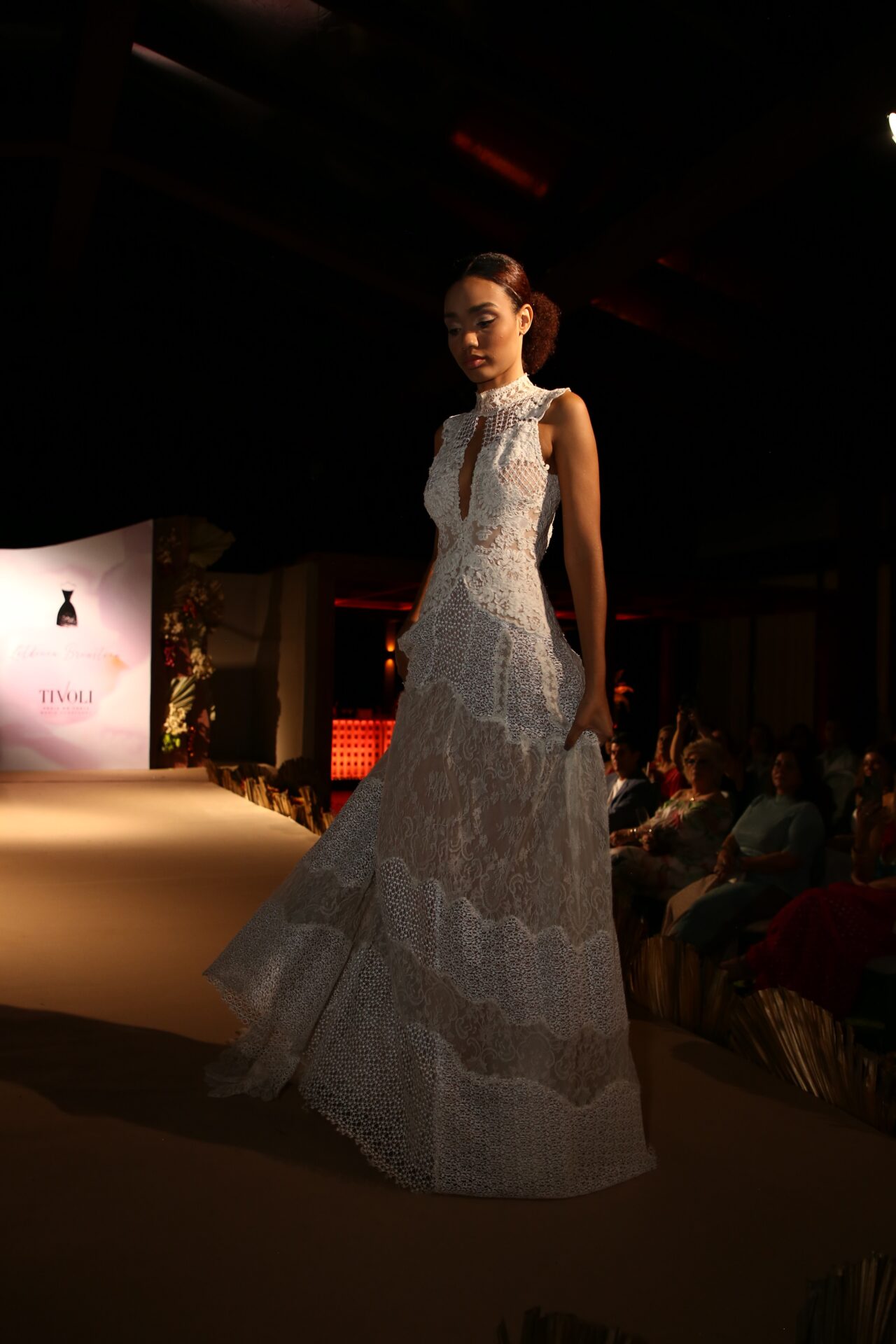 Estilista Lethicia Bronstein reúne vestidos de noivas famosos em ...