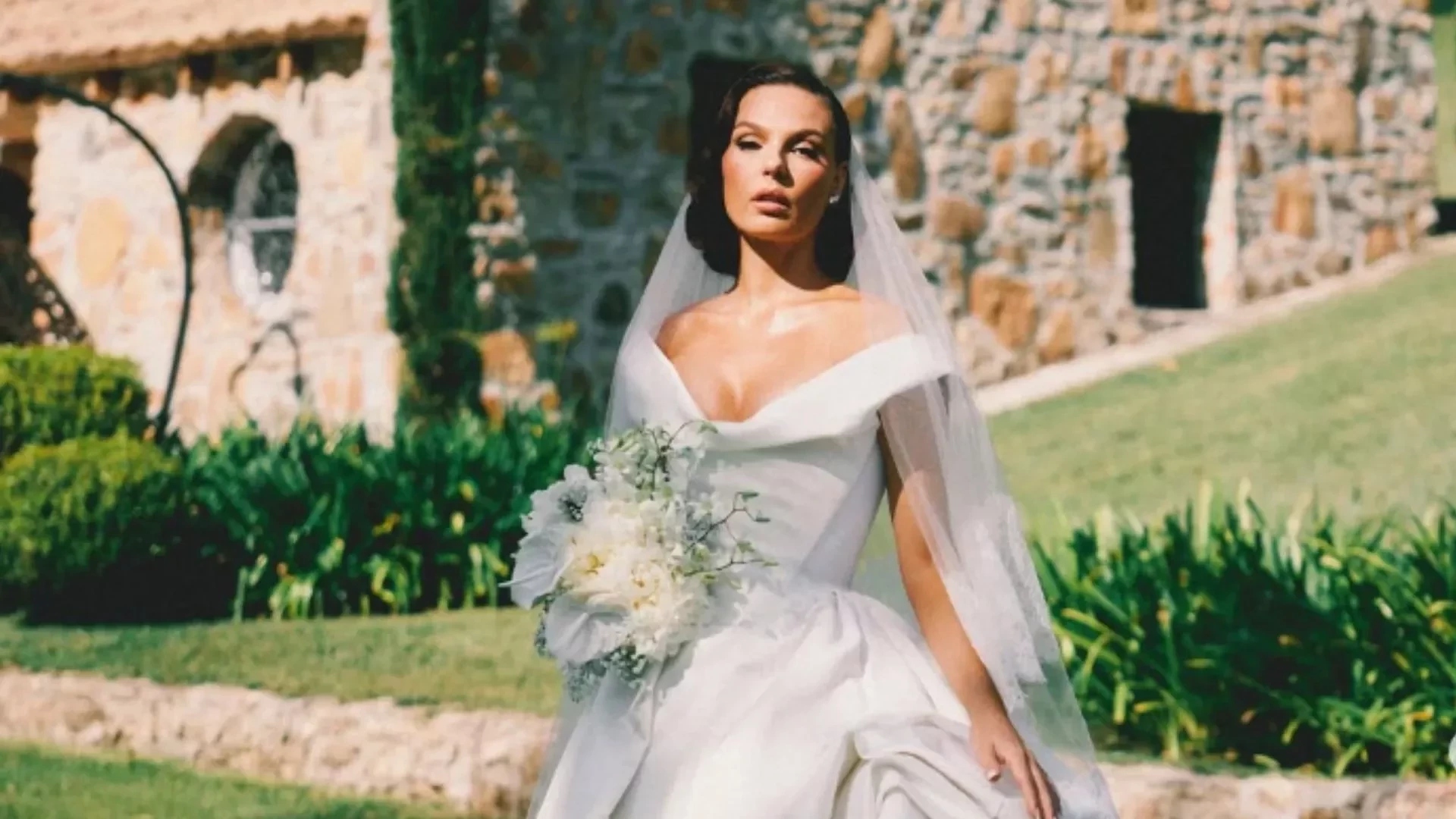 Tudo sobre o casamento de Isis Valverde e Marcus Buaiz - Projeto ...